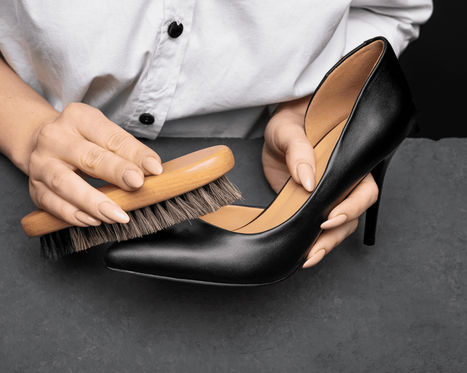 How To Clean High Heels For Men At Home! - HeHeels